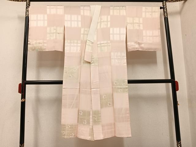 ■■■　サイズ　■■■ 身丈 125cm（肩から） 裄丈 70cm 袖丈 47cm　縫込み 3.5cm 袖幅 34.5cm 前幅 28.5cm 後幅 32.5cm 着物縫いこみ 内揚げ 12cm 裄 お袖側 約1cm　身頃側 約0cm ■■...