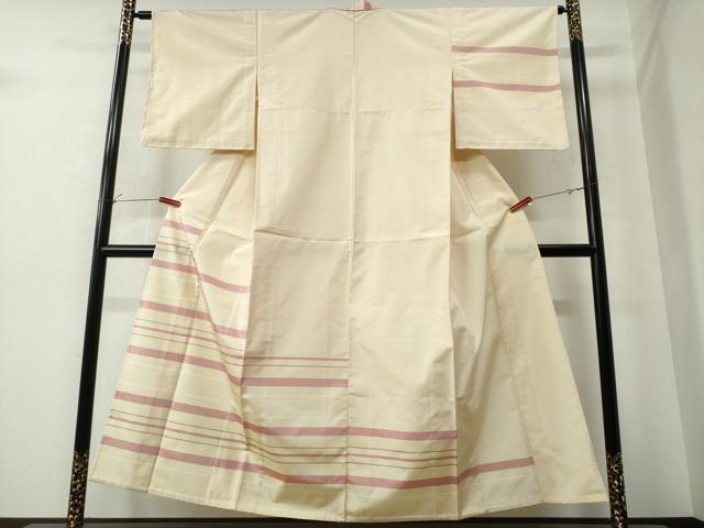 ■■■　サイズ　■■■ 身丈 151cm（肩から） 裄丈 63.5cm 袖丈 49cm　縫込み 3cm 袖幅 33cm 前幅 23cm 後幅 29cm 着物縫いこみ 内揚げ 5.5cm 裄 お袖側 約3cm　身頃側 約4cm ■■■　商品詳...