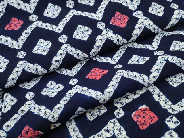 ■■■　サイズ　■■■ 身丈 154cm（肩から） 裄丈 65cm 袖丈 49cm　縫込み 2cm 袖幅 34cm 前幅 24.5cm 後幅 31cm 着物縫いこみ 内揚げ 4cm 裄 お袖側 約1.5cm　身頃側 約2cm ■■■　商品詳...