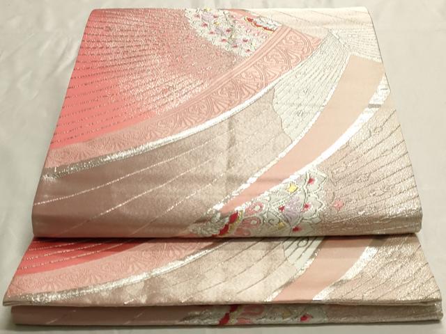 ■■■　サイズ　■■■ 長さ 432cm 幅 30.5cm程 ■■■　商品詳細　■■■ 【正絹】 詳細に関しましては、画像をご確認ください。 大変上質な逸品になります。 お安く出品致しますので、是非この機会にいかがでしょうか？ ※若干たたみ...