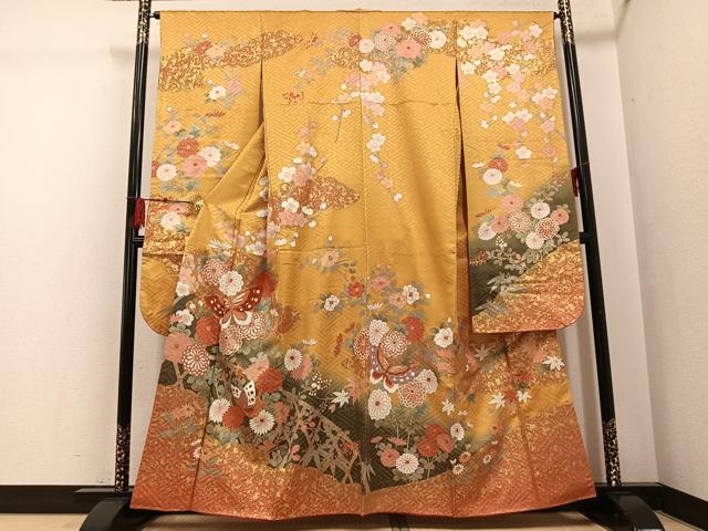 ■■■　サイズ　■■■ 身丈 157.5cm（肩から） 裄丈 64.5cm 袖丈 106.5cm　縫込み 4cm 袖幅 32cm 前幅 23.5cm 後幅 29.5cm 着物縫いこみ 内揚げ 4cm 裄 お袖側 約1cm　身頃側 約1.5c...