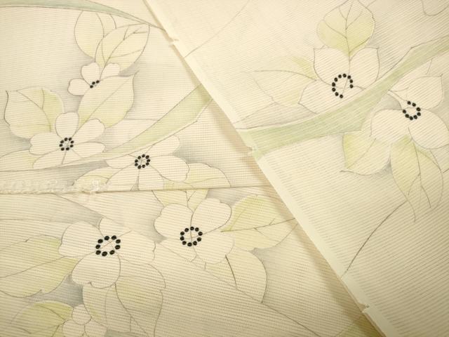 ■■■　サイズ　■■■ 長さ 　着尺分あり 幅 　　約35.5cm ■■■　商品詳細　■■■ 【正絹】 状態は接写画像のように表地所々に薄い汚れがございます。 大変上質な逸品になります。 お安く出品致しますので、是非この機会にいかがでしょう...