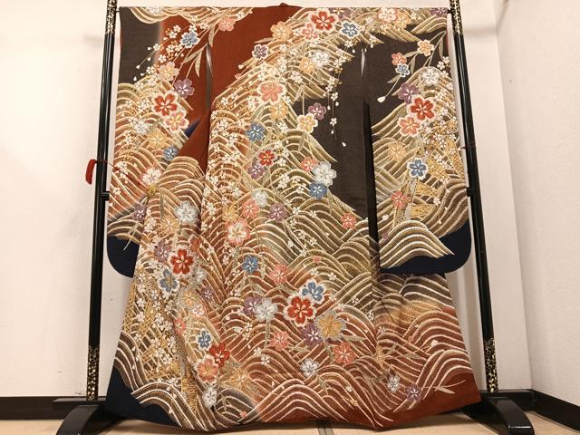 ■■■　サイズ　■■■ 身丈 159cm（肩から） 裄丈 66cm 袖丈 107cm　縫込み 6cm 袖幅 33.5cm 前幅 23cm 後幅 29cm 着物縫いこみ 内揚げ 1cm 裄 お袖側 約0cm　身頃側 約0cm ■■■　商品詳細...