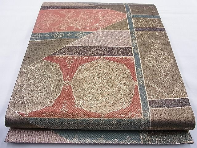 ■■■　サイズ　■■■ 長さ 424cm 幅 31cm程 ■■■　商品詳細　■■■ 【正絹】 詳細に関しましては、画像をご確認ください。 大変上質な逸品になります。 お安く出品致しますので、是非この機会にいかがでしょうか？ ※汚れ等に関しま...