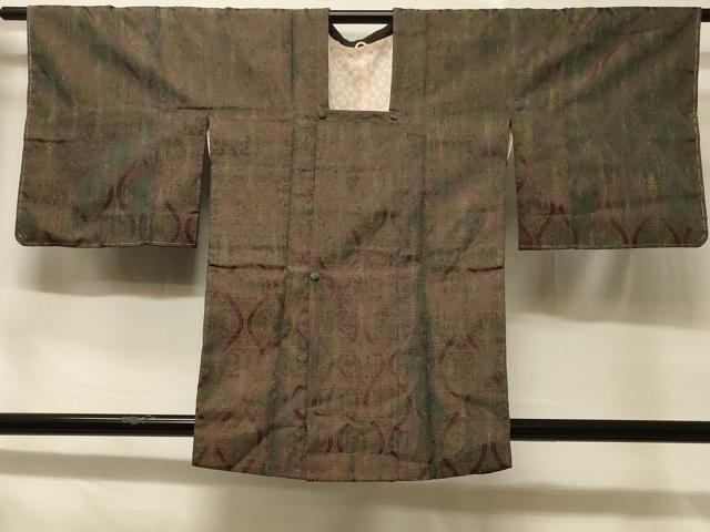 ■■■　サイズ　■■■ 身丈 84.5cm（肩から） 裄丈 65cm 袖丈 46cm　縫込み 5.5cm 袖幅 33cm 前幅 19cm 後幅 29cm 裄 お袖側 約2cm　身頃側 約1.5cm ■■■　商品詳細　■■■ 【正絹・未使用】...