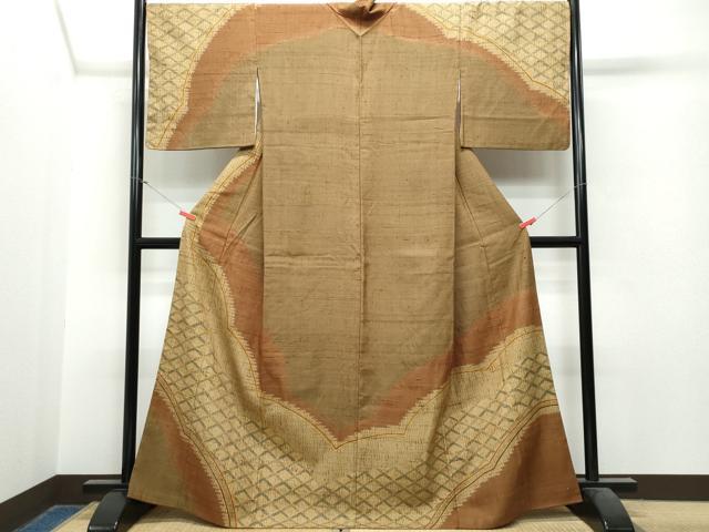 ■■■　サイズ　■■■ 身丈 164.5cm（肩から） 裄丈 68.5cm 袖丈 49cm　縫込み 3cm 袖幅 35cm 前幅 25cm 後幅 30cm 着物縫いこみ 内揚げ 3cm 裄 お袖側 約0cm　身頃側 約0cm ■■■　商品詳...