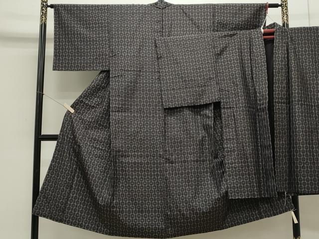 ■■■　サイズ　■■■ 【着物】 身丈 132cm（肩から） 裄丈 62cm 袖丈 40cm　縫込み 3cm 袖幅 31cm 前幅 27cm 後幅 31cm 着物縫いこみ 内揚げ 0cm 裄 お袖側 約1cm　身頃側 約4cm 【羽織】 身...