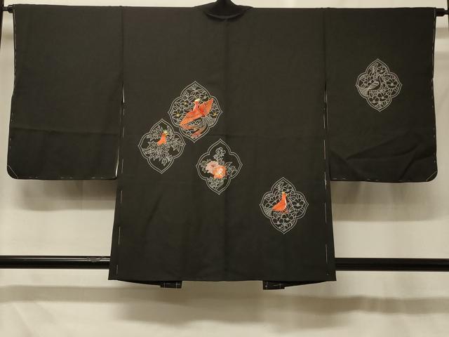 ■■■　サイズ　■■■ 身丈 82cm（肩から） 裄丈 64.5cm 袖丈 53.5cm　縫込み 3cm 袖幅 33cm 前幅 18cm 後幅 29.5cm 裄 お袖側 約0cm　身頃側 約2.5cm ■■■　商品詳細　■■■ 【正絹・未使...