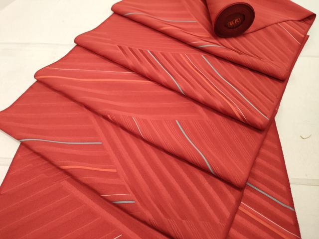 ■■■　サイズ　■■■ 長さ　　羽尺分あり 幅　　　約36.5cm ■■■　商品詳細　■■■ 【正絹・未使用】 状態は特に目立ったシミ汚れなどもなく大変良い状態です。 大変上質な逸品になります。 お安く出品致しますので、是非この機会にいかが...