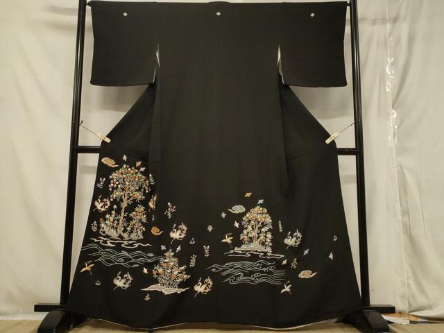 ■■■　サイズ　■■■ 身丈 159.5cm（肩から） 裄丈 65cm 袖丈 45cm　縫込み 6cm 袖幅 33cm 前幅 26cm 後幅 31cm 着物縫いこみ 内揚げ 0cm 裄 お袖側 約1.5cm　身頃側 約1cm ■■■　商品詳...