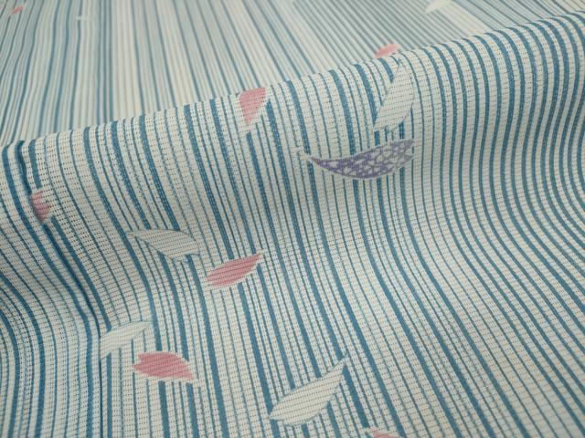 ■■■　サイズ　■■■ 身丈 155cm（肩から） 裄丈 62.5cm 袖丈 45.5cm　縫込み 3cm 袖幅 32cm 前幅 23.5cm 後幅 29cm 着物縫いこみ 内揚げ 2cm 裄 お袖側 約2cm　身頃側 約4cm ■■■　商...