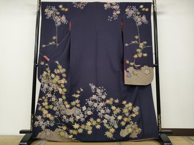 ■■■　サイズ　■■■ 身丈 166cm（肩から） 裄丈 67cm 袖丈 102cm　縫込み 8cm 袖幅 35cm 前幅 25cm 後幅 29.5cm 着物縫いこみ 内揚げ 3cm 裄 お袖側 約1cm　身頃側 約0cm ■■■　商品詳細...