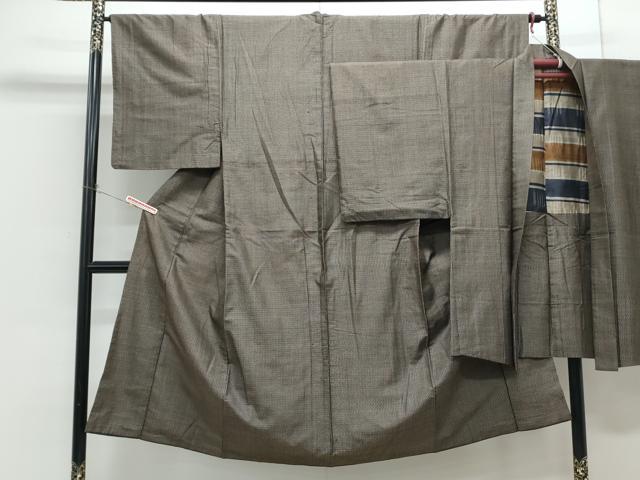 ■■■　サイズ　■■■ 【着物】 身丈 135cm（肩から） 裄丈 65cm 袖丈 49cm　縫込み 4cm 袖幅 32cm 前幅 24cm 後幅 31cm 着物縫いこみ 内揚げ 2cm 裄 お袖側 約2cm　身頃側 約2cm 【羽織】 身...