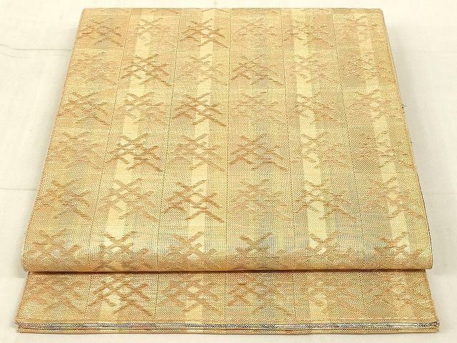 ■■■　サイズ　■■■ 長さ 432cm 幅 31cm程 ■■■　商品詳細　■■■ 【正絹・芯なし】 詳細に関しましては、画像をご確認ください。 大変上質な逸品になります。 お安く出品致しますので、是非この機会にいかがでしょうか？ ■■■　...