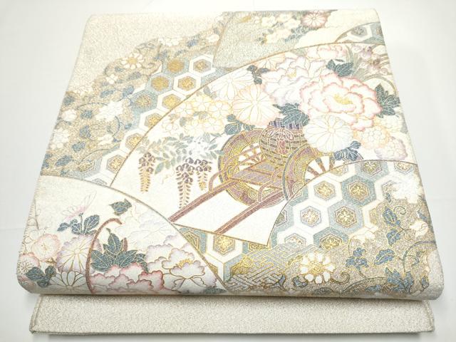 ■■■　サイズ　■■■ 長さ 438cm 幅 30.5cm程 ■■■　商品詳細　■■■ 【正絹】 状態は接写画像のように 裏地に薄い汚れがございますが その他表地は特に目立ったシミ汚れなどもなく大変良い状態です。 着用時には見えない部分にな...