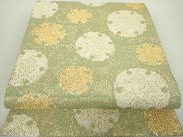 ■■■　サイズ　■■■ 長さ 438cm 幅 31cm程 ■■■　商品詳細　■■■ 【正絹】 状態は接写画像のように太鼓上部、裏地に薄い汚れがございますが その他特に目立ったシミ汚れなどもなく大変良い状態です。着用時には見えない部分になるか...