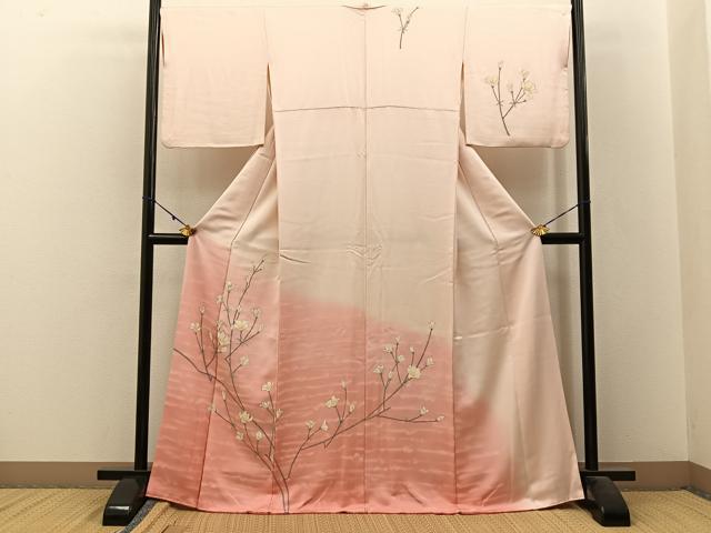 ■■■　サイズ　■■■ 身丈 167cm（肩から） 裄丈 67cm 袖丈 49cm　縫込み 3cm 袖幅 34cm 前幅 23.5cm 後幅 29cm 着物縫いこみ 内揚げ 0cm 裄 お袖側 約1cm　身頃側 約1cm ■■■　商品詳細　...