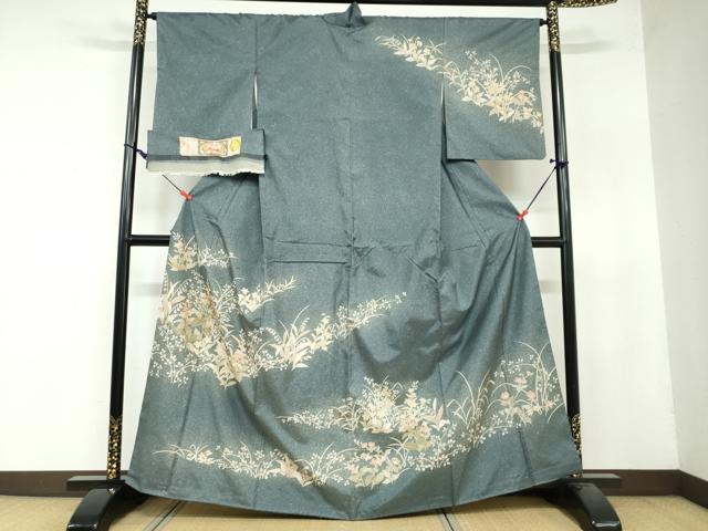 ■■■　サイズ　■■■ 身丈 161.5cm（肩から） 裄丈 65.5cm 袖丈 52.5cm　縫込み 2cm 袖幅 33cm 前幅 25cm 後幅 30cm 着物縫いこみ 内揚げ 5cm 裄 お袖側 約4cm　身頃側 約3cm ■■■　商...