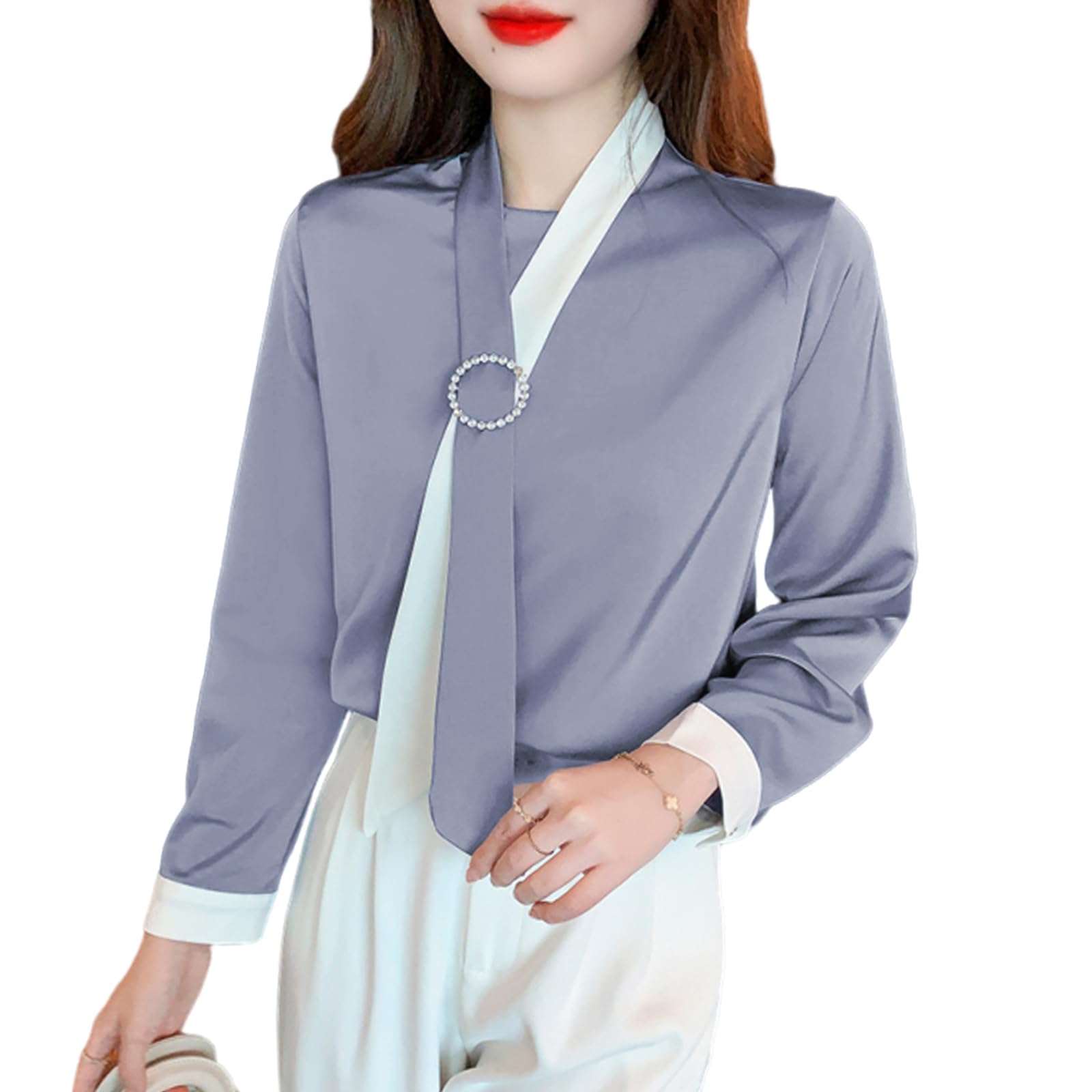 商品情報商品の説明主な仕様 【今季注目の長袖 ブラウス レディース 】1枚で上品で優しい女性らしさを引き立てる主役級のブラウス。Vネックのデザインは首のラインを美しくし、大人の女性らしい雰囲気を漂わせ、爽やかな印象にもしてくれます。袖口のダ...