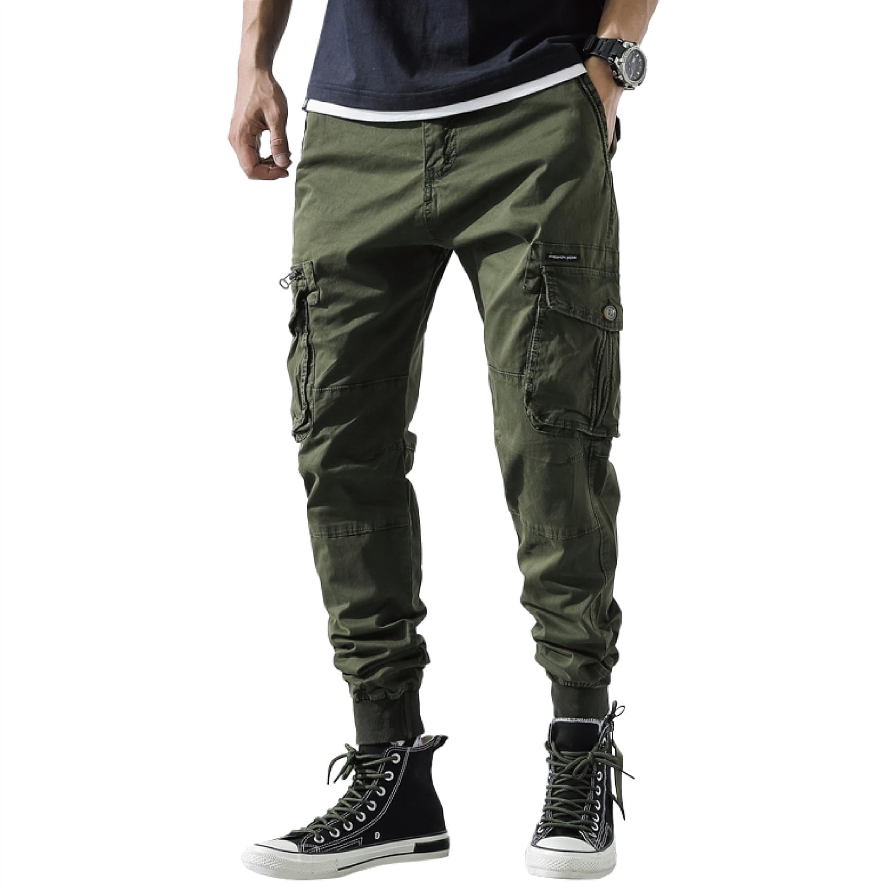 商品情報商品の説明主な仕様 素材構成: コットン100%良い生地、本格的なデザイン、ジョガーパンツとカーゴパンツが合体した1着です。 普段着や仕事着や作業服でもお使いいただけます。素材には上質なコットンツイルを使用し、ハードなウォッシュ加工...