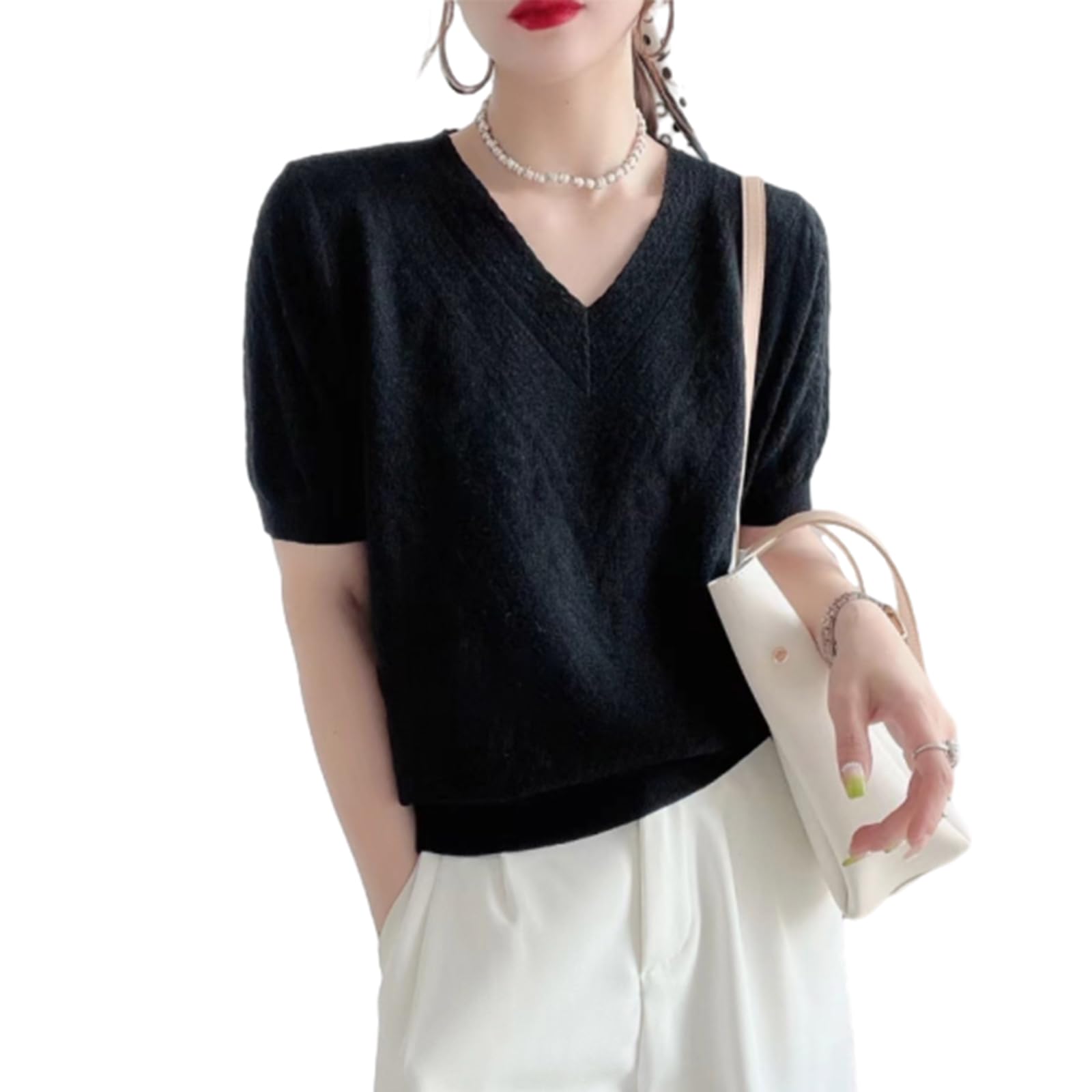 商品情報商品の説明主な仕様 気軽に楽しめるカジュアルなtシャツなので。柔らかく素肌に触れても、さらりと心地の良いニット生地だから、トップスとして快適にご着用いただけます。さらっとした柔らかなニット素材で着心地も抜群。大人っぽい印象をの半袖t...