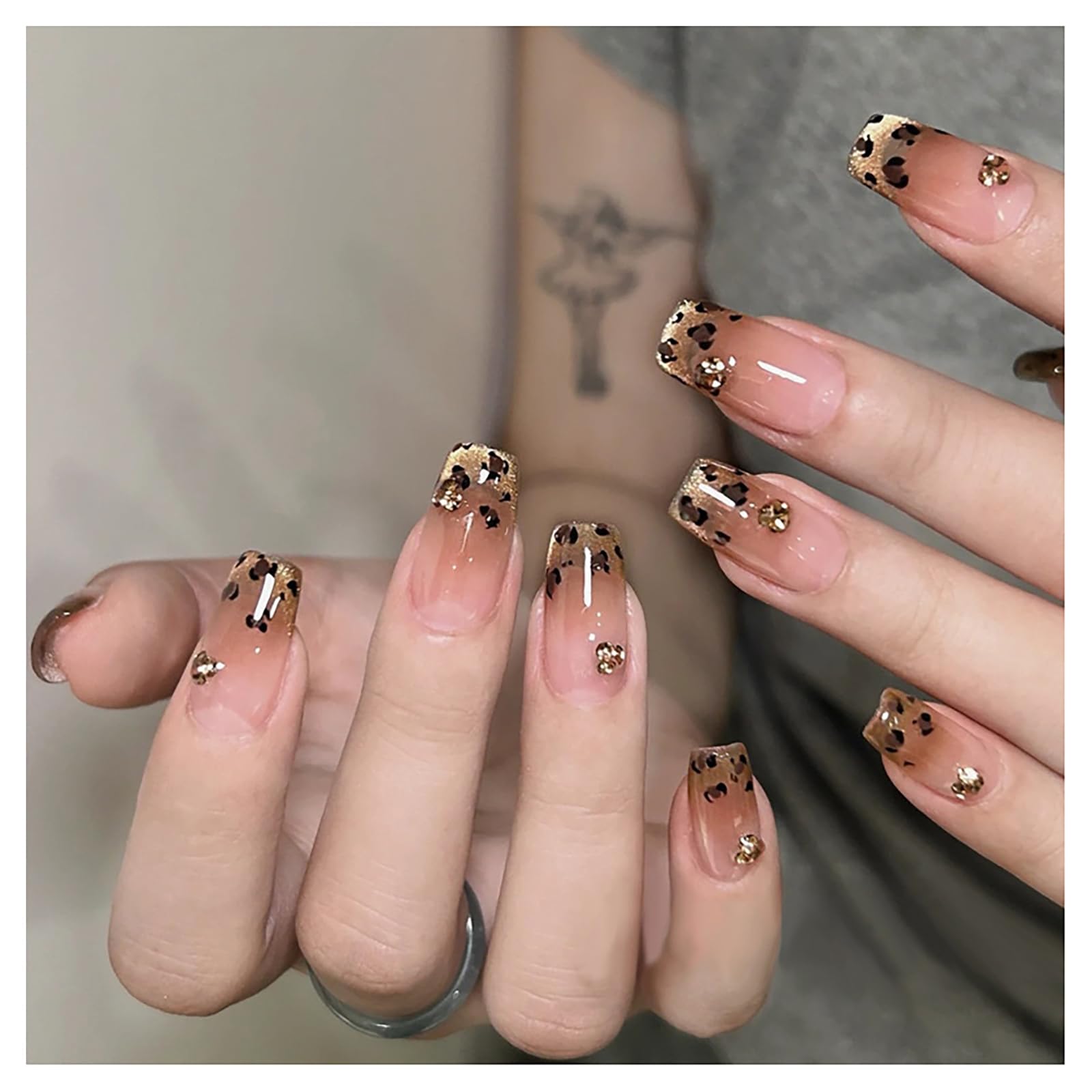 商品情報商品の説明ドミ屋 ネイルチップ 30枚入 バレエ 秋冬 ネイルチップ ベリーショート 人気 ネイルシール つけ爪 かわいい 付け爪 3D爪 ラウンドチップ ファッション ネイル 結婚式ネイルチップ 花嫁ネイル主な仕様 【注意】内容：...