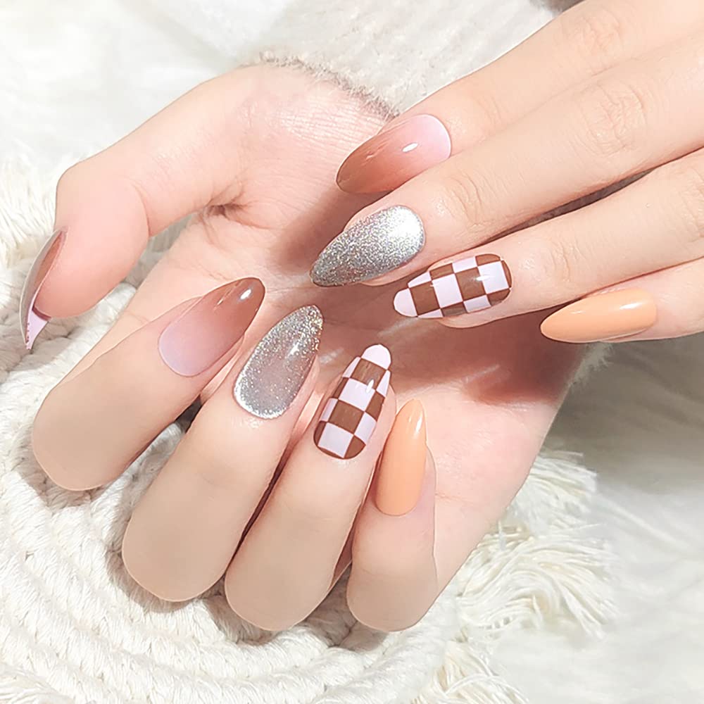 商品情報商品の説明秋らしい優しく可愛い色合いでまとめた女の子らしいデザインです。主な仕様 デザインネイルチップ24枚入り。24枚付け爪&12MMサイズ，着用する際にもっと合わせやすい10MMサイズを選んで付けてもいい，爪を磨いてから付けます...