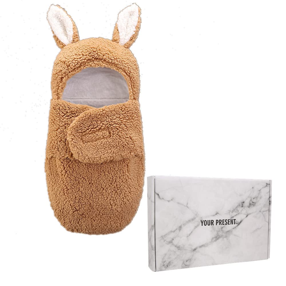 商品情報商品の説明主な仕様 【サイズ 】S縦幅60cm 横幅76cm年齢~3ヶ月 　M 縦幅68cm 横幅82cm年齢~6ヶ月 【素材】表地：ボア素地ポリエステル100％　中綿：ポリエステル100％　裏地：綿100％【ギフトボックス包装】【...