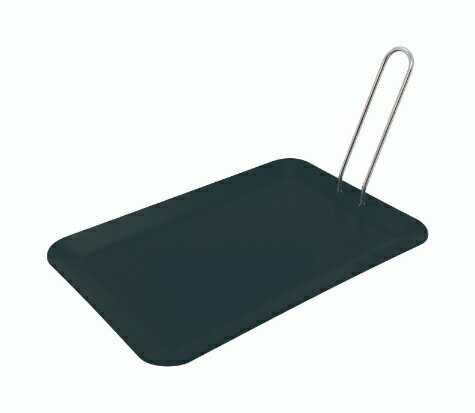 シーズニング不要ですぐに使える角型鉄板です。 携行用ポーチ付き 本体が収納できるポーチが付いており、持ち運び・保存に便利です。 ■サイズ：260×180×13mm（鉄板のみ） ■重量：1,120g（鉄板のみ） ■材質：表面加工／シリコーン樹...