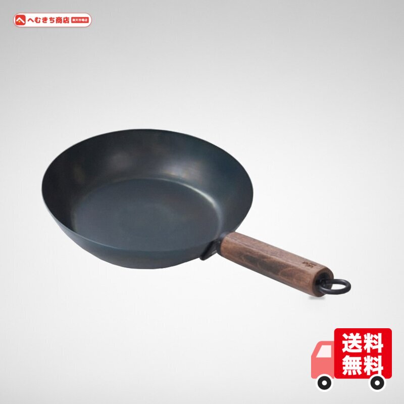 サイズ(約):径26×全長45.5×高さ9.5cm (深さ5.0cm)、底の板厚1.0mm、満水容量:2.2L 本体重量(約):694g 素材・材質:本体/鉄製 (普通鋼板)、表面加工/ハードテンパー加工、持ち手/木製 (天然木) 生産国:...