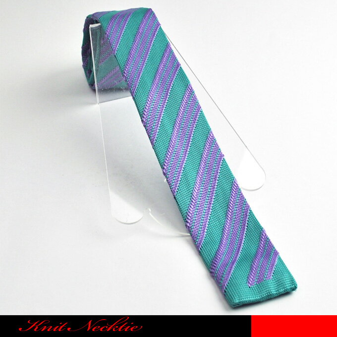 商品説明粋を使い分けてこそ御洒落の達人。そんなニットタイは本来春夏様の荒く編見込まれたタイです。それは編み目素材故空気を通し着用も見た目も清涼感があります。またラフスタイルのイメージへ小物一つでON！。ニット素材はしなやかな手触りで皺になり...