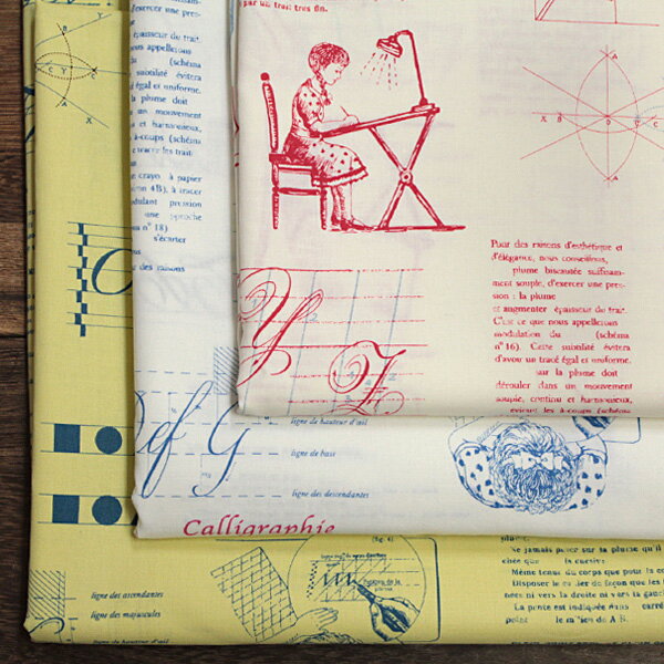 フランスの街角の雑貨店のような、洗練されたカリグラフィープリント。 YUWA(有輪商店) による、綿シャーティング(金巾:カナキン)。Love at first sight シリーズからのご紹介です。 YUWA コットン シャーティング カ...