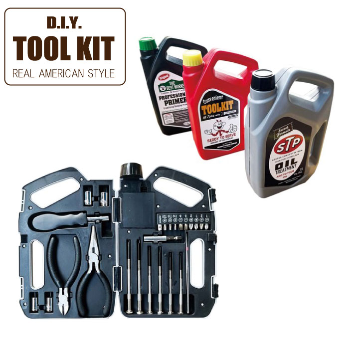 【ツールキット アドバタイジング】 OIL CAN型ツールキットが入荷しました！ どれもガレージなどに置いたら本場アメリカ感！！ インテリアにも間違いなくあうデザインです。 DIYに必要な工具一式が揃っています。 キャップの部分にはLEDラ...