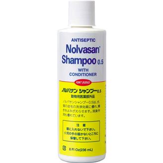 動物用医薬部外品 薬用抗菌シャンプー主成分の酢酸クロルヘキシジンがカビ・細菌などを殺菌消毒して、ペットの皮膚・被毛を清潔に保ちます。また、各種コンディショニング成分の配合により、ふんわりしなやかな仕上がりに。低刺激なので皮膚が弱いペットにも...