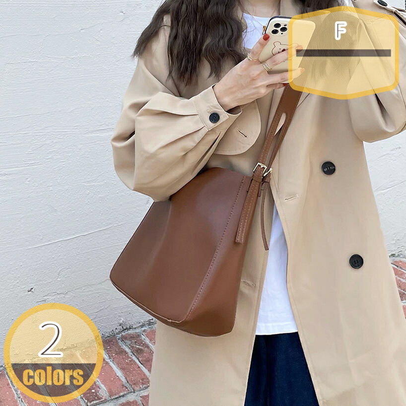 表地：PUメイン素材：PU★ バッグ： 高さ：25cm マチ：10cm 幅：約30cm ベルト長さ：約100cm ★留め具の種類: ボタン ★ストラップの種類：肩掛け，手提げ傷に強いPUレザー採用、高い耐久性と撥水性があり、雨の日にも、中に...