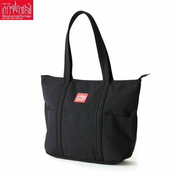 Tompkins Tote Bag Black 3カラーで、 着用シーンやニーズに応じ選択出来る幅広いラインアップを有しています。合わせて日常使いには申し分のない機能を持ち、 汎用性の高い逸品に仕上がっています。・全面には機能を兼ね備えた、...