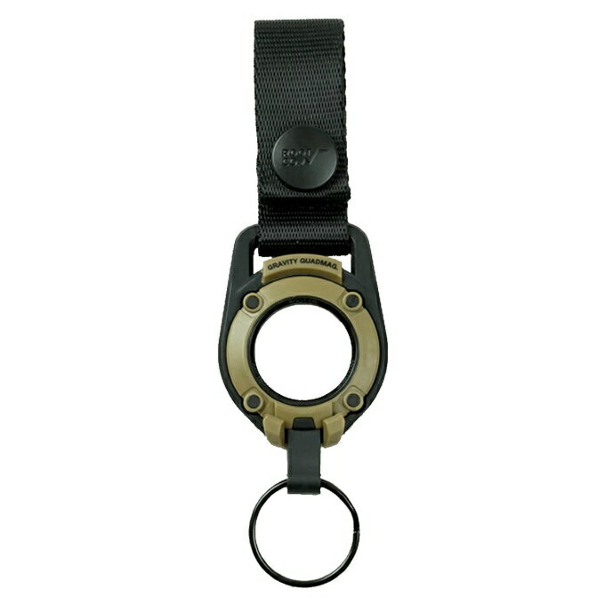 ■カラー：コヨーテ ■サイズ： 本体台座+キーリング/約H85×W38×D15(mm) キーリング/約H90×W35×D7(mm) ウェビングループ：約55mm パッケージ/約H135×W65×D20MM ■吊り下げ物の推奨重量：600g以...