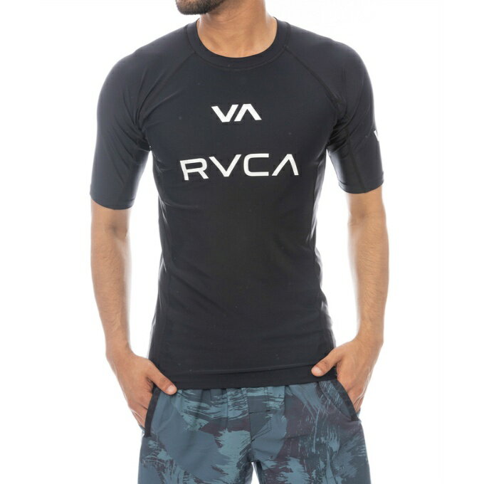 総合格闘技や柔術、ボクシングなどの格闘技にルーツを持ち、機能性とファッション性を完璧なバランスで追及するRVCA SPORTの半袖ラッシュガード。 ■カラー：BLK ■サイズ(実寸サイズ)：S、M、L、XL S( 身幅 / 43.0cm、着...