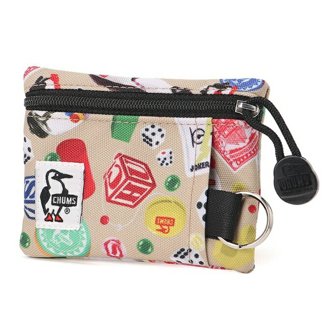 小銭、交通系ICカード、鍵をひとまとめにできるCHUMS定番のキーコインケース ■カラー：TOYS ■サイズ：H 7.5 X W 11cm ※製品によって仕上りサイズに多少の誤差がありますのでご了承下さいませ。 ■素材：RENU Recyc...