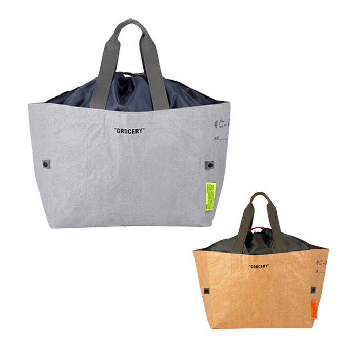 高密度ポリエチレンを使用した簡易保冷バッグシリーズ。 好評のCOOLBAGが数多いリクエストの声に応えサイズやデザインなどをリニュアルしてリリース。レジカゴサイズのGROCERYはシリーズ最大容量の人気型。付属のスナップボタンを留めれば1/...