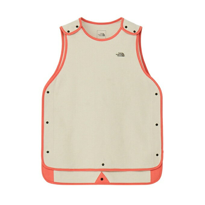 風合いのよいオーガニックコットンのパイル素材のスリーパー。短いパイル地を採用しており、通常のループの長いパイル地に比べて引っ掛かりにくくなっています。生地には適度な厚みがあり、優しく包むような肌触り。赤ちゃんが寝ていても着脱がしやすいよう、...