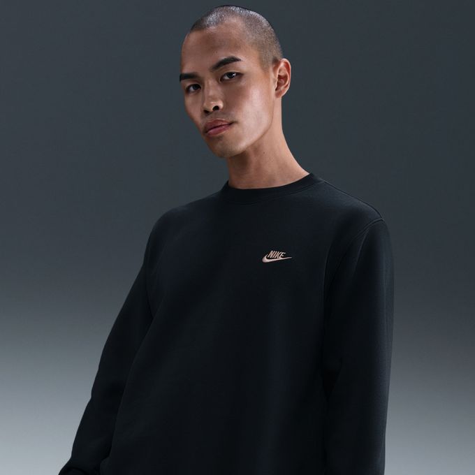 クリーンとカジュアルが融合したクラシックな裏起毛クルー。 外側は滑らかで、内側は抜群に柔らかい起毛フリース素材で適度なボリューム感。形状をしっかりと保ちながら、快適な着用感をキープします。ポップなカンガルーが、背面を飾ります。 ■カラー：0...