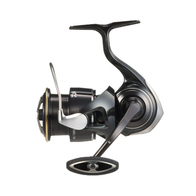 フルアルミだから、実現できる釣りがある。* 歴代CERTATEが守りつづけてきたフィロソフィー。 それは、使い手を選ばない快適な操作性と、不安を感じさせない確かな剛性。 その基本性能はそのままに、アルミ製ローターを採用したCERTATE H...