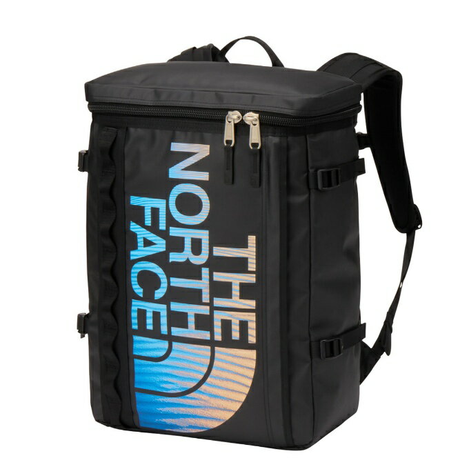 THE NORTH FACEの代表的なロングセラーモデルとして、高い人気を誇るデイパック（リュック）です。メイン素材は、環境に配慮した1000デニールのリサイクルポリエステルに、TPEファブリックラミネートを施した高強度の生地を採用。濡れや...