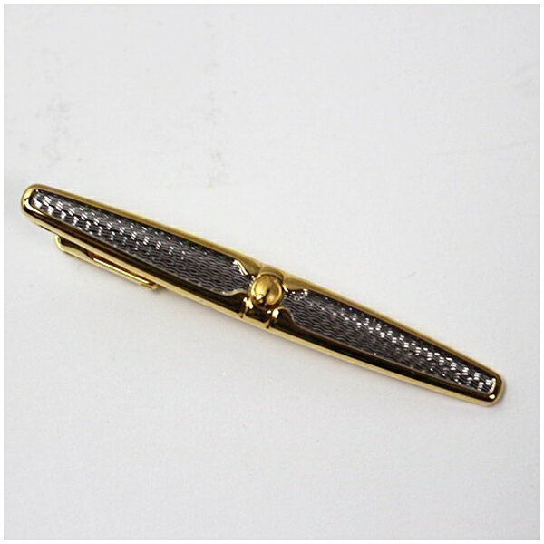 商品の詳細 商品名 ダンヒル ネクタイピン ゴールド×シルバー 中古 Aランク dunhill シリアル サイズ 【実寸】 縦0.6センチ 横6センチ カラー ゴールド×シルバー 素材 商品ランク Aランク 状態 ダンヒルのネクタイピンです...