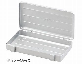 ＜仕様＞ ●色:シルバー ●外寸(mm)間口×奥行×高さ:275×150×35 ●有効内寸(mm)間口×奥行×高さ:- ●シリンダ錠(別売):不可 ●ケース:メタル ●質量(kg):0.6 ＜特長＞ ●トランク形のメタルケースです。 ●工具...