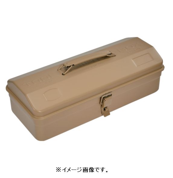 ＜特長＞ ●ハードな使用に耐える頑丈なプレス一体型です。 ●内部で工具が盛り上ってもフタが凸状になっているのでらくらくフタが閉まる便利な設計です。 ＜仕様・規格＞ ●25mm南京錠取付可能(別売) ●中皿なし ●色：ライトサンド ●外形寸法...
