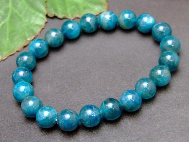 ※画像と同品質のものをお送りします。 オリジナルアクセサリー作りに是非どうぞ〜〜（m−m） ポーチに入れた状態で発送いたしますので、そのままプレゼントとしてご利用頂けます。 素材 天然 サイズ・重さ 約：重さg　玉径8mm・±0.5mm　(...