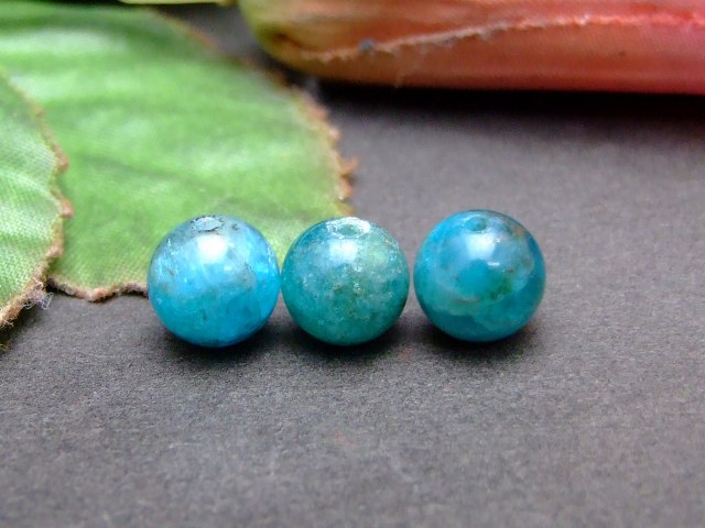 ※画像と同品質のものをお送りします。 ※新品ですが、へこみ・傷など見られる為、わけあり商品として格安にご提供しております。ご了承の上ご購入くださいませ。 オリジナルアクセサリー作りに是非どうぞ〜〜（m−m） 素材 天然 サイズ・重さ 約：重...