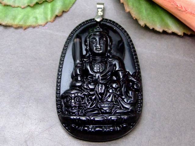 ※画像と同品質のものをお送りします。 オリジナルアクセサリー作りに是非どうぞ〜〜（m−m） 素材 天然 サイズ 約：重さg　径50mm×33mm・±1.0mm　1個売り 　※ 多少の誤差はご了承下さい。